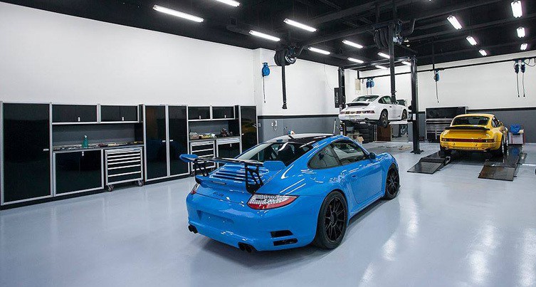 Custom Garages Shops
